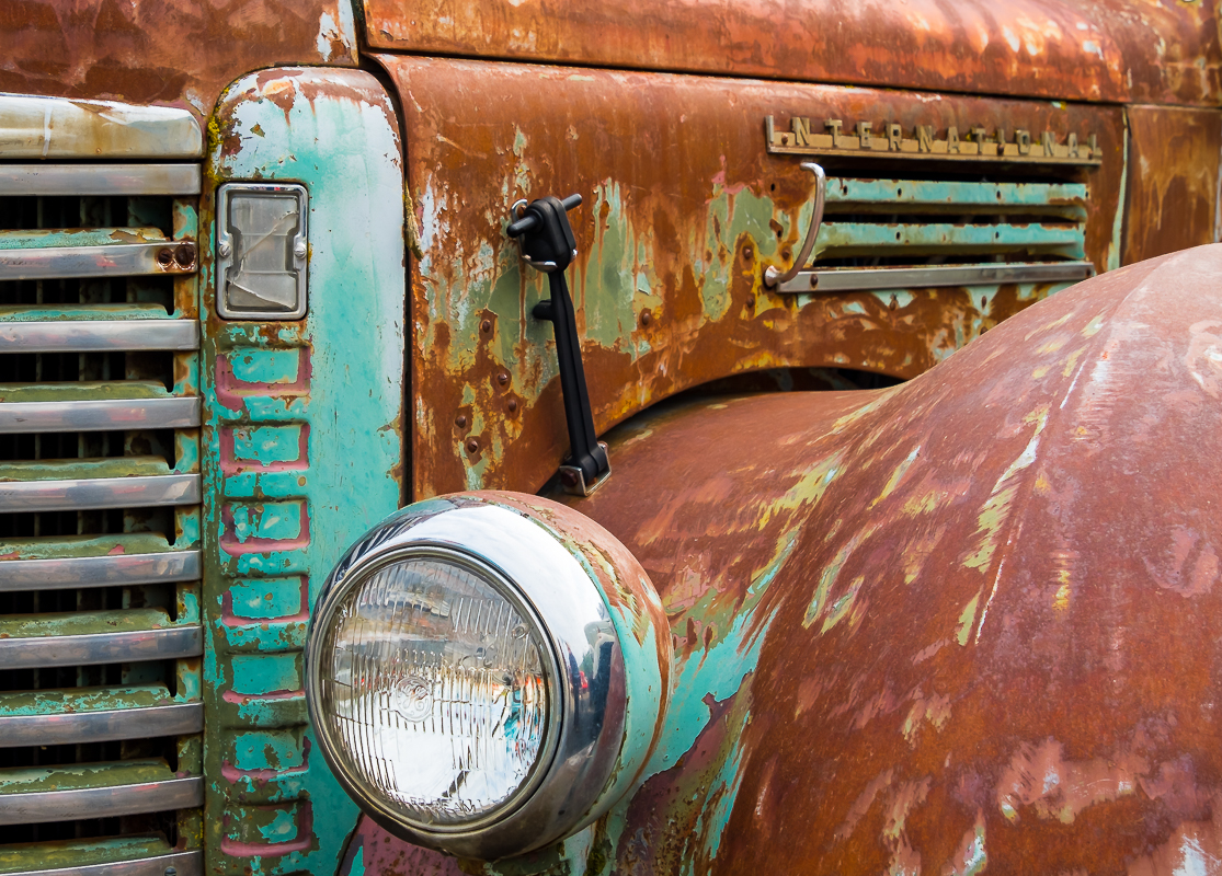 CO3~2~Advanced~John~Norvell~Old_Red_Car~38 | NIH Camera Club